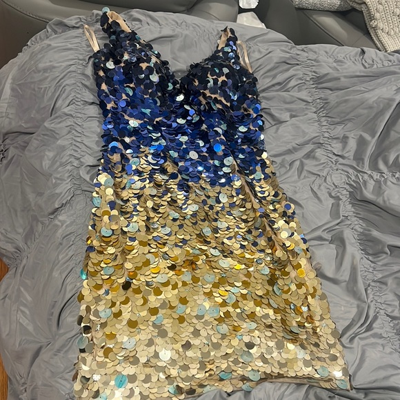 Jovani | Dresses | Jovani Short Prom Dress Size 6 Blue And Gold | Poshmark